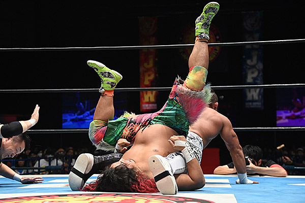 NEW JAPAN PRO-WRESTLING