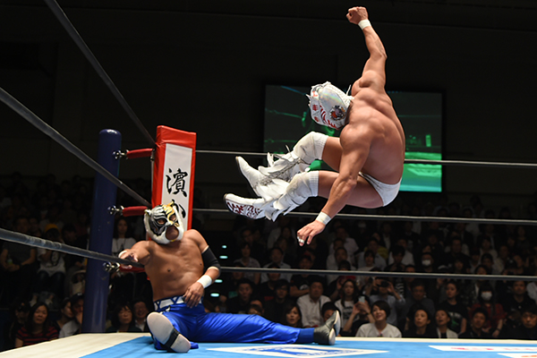 NEW JAPAN PRO-WRESTLING