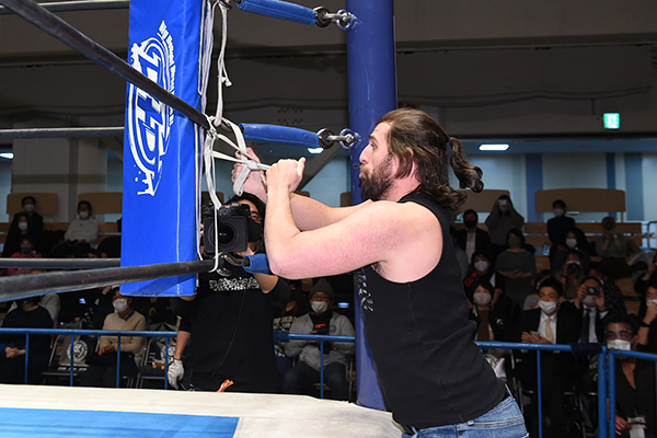 NEW JAPAN PRO-WRESTLING