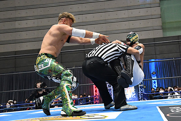 NEW JAPAN PRO-WRESTLING