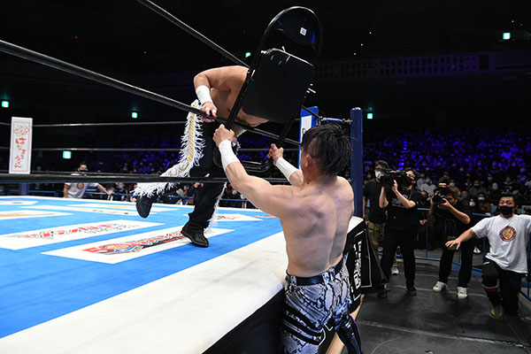 NEW JAPAN PRO-WRESTLING